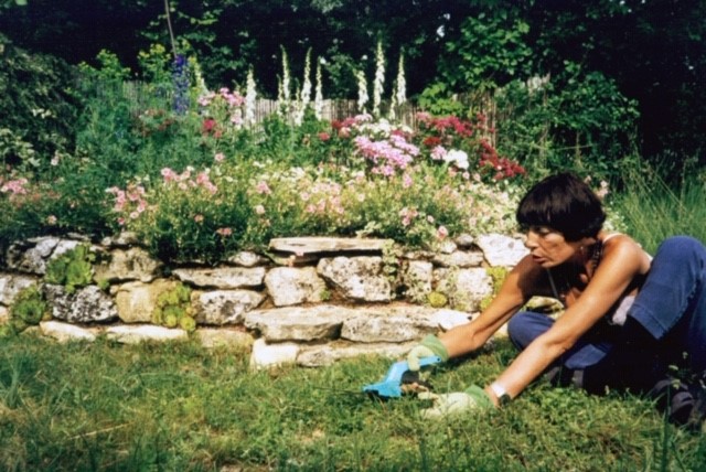 Charleston — Henrietta Garnett’s Love of an Unkempt Garden