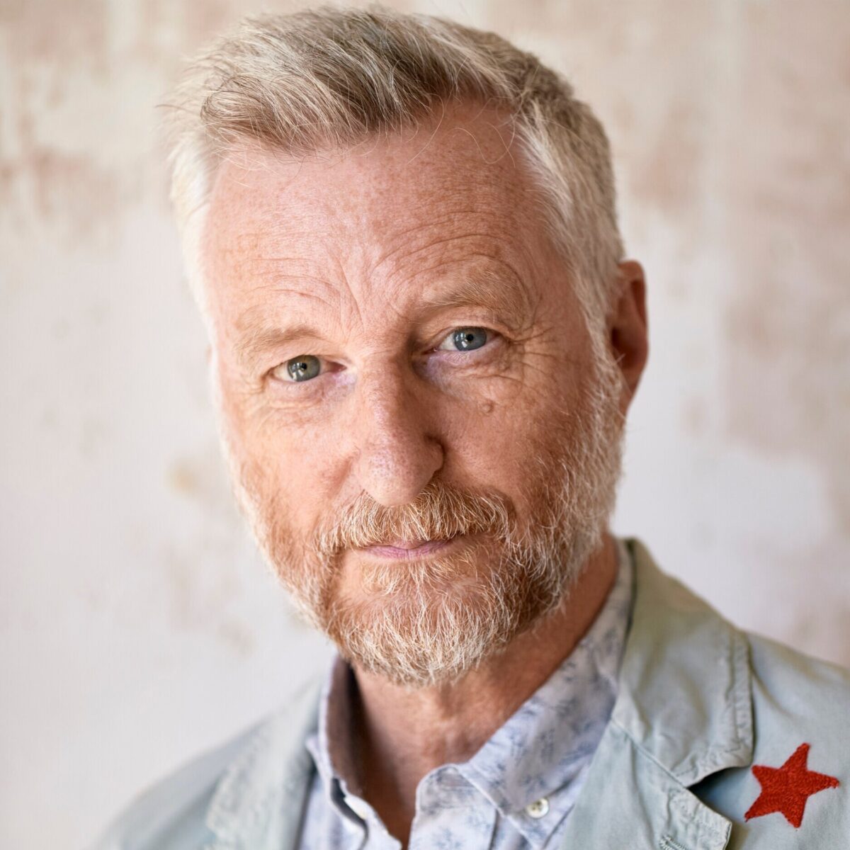 Charleston — The Lion and the Unicorn